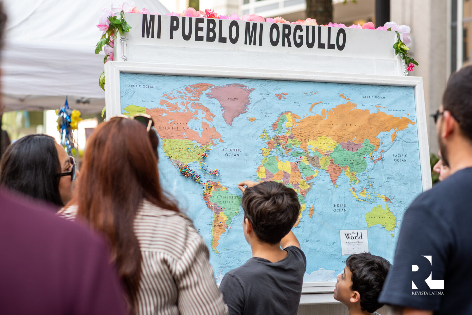 Lectura de la Proclamación del Mes de la Herencia Hispana y Latina en ...